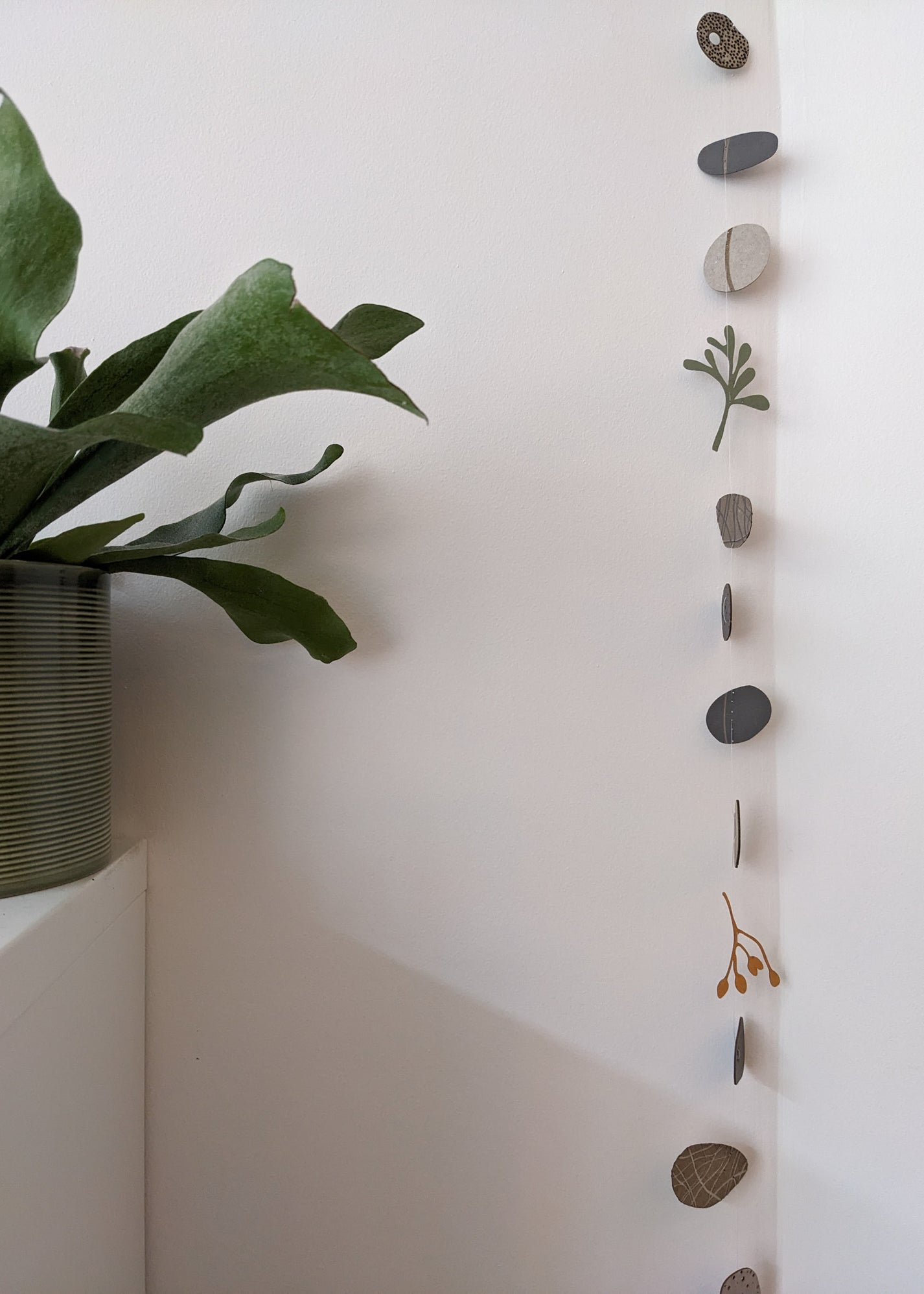 pebbles (20 pieces) – Hannah Nunn